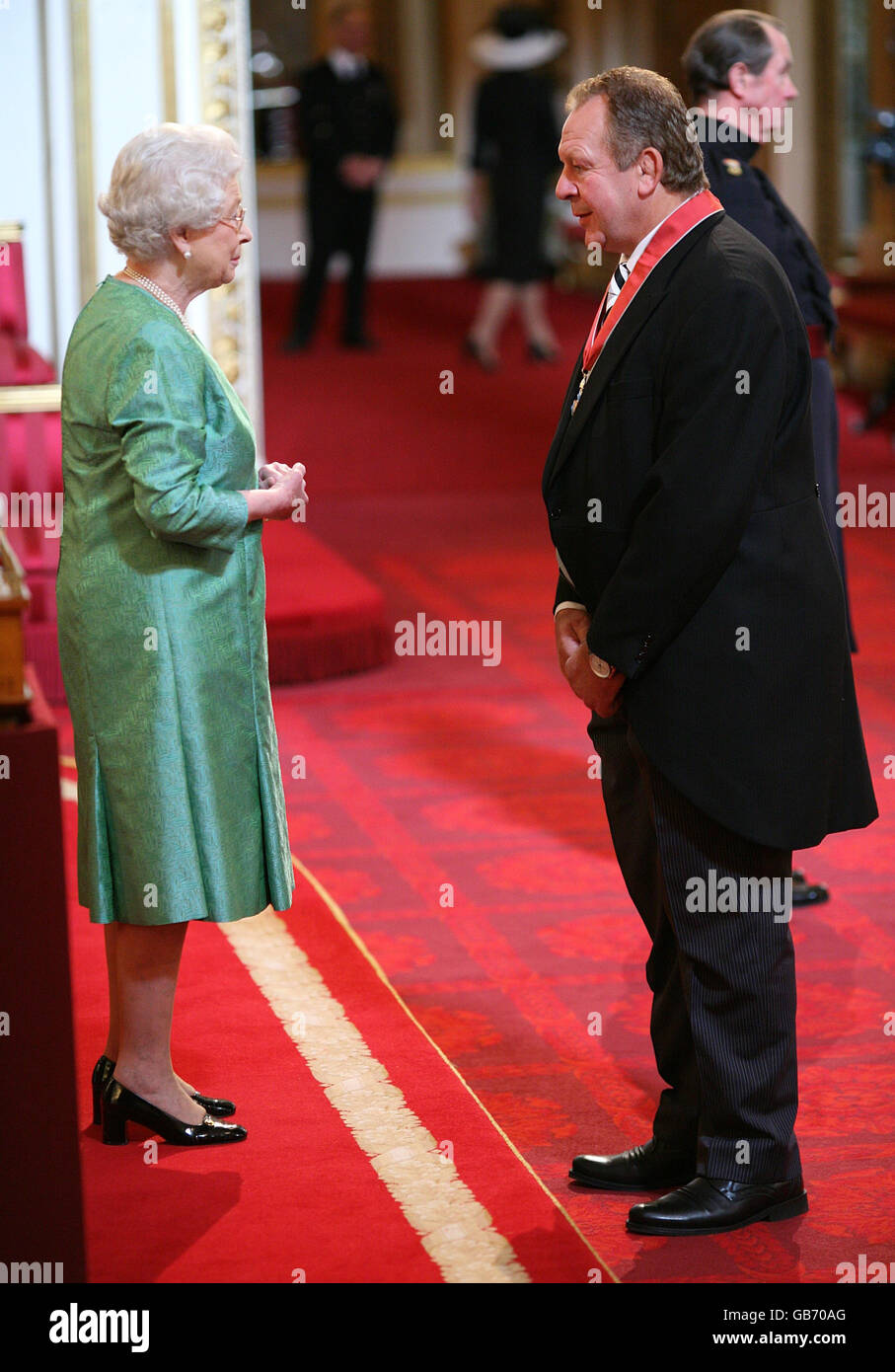 Former England rugby captain Bill Beaumont is made a CBE, by Queen ...