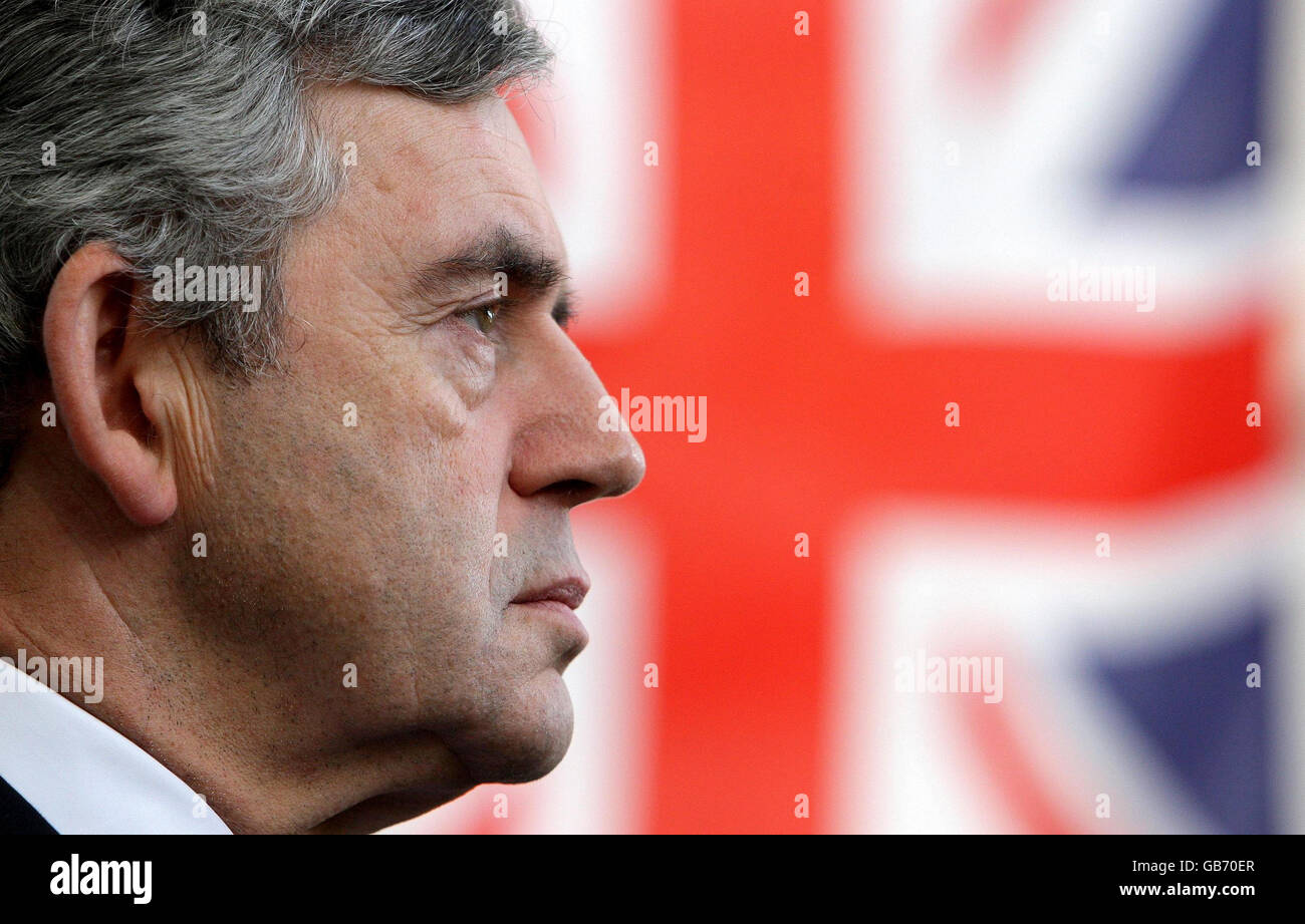 Prime minister gordon brown speaks at swindon steam museum hi-res stock ...