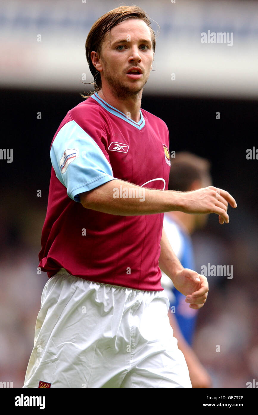 David connolly west ham hi-res stock photography and images - Alamy