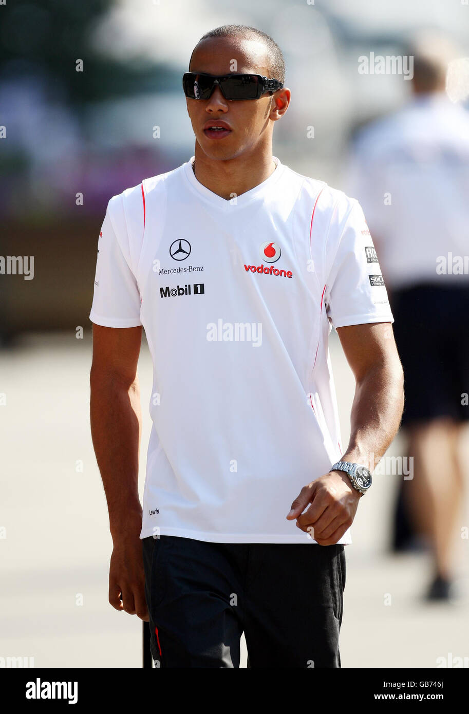 Formula 1 drivers walking hi-res stock photography and images - Alamy