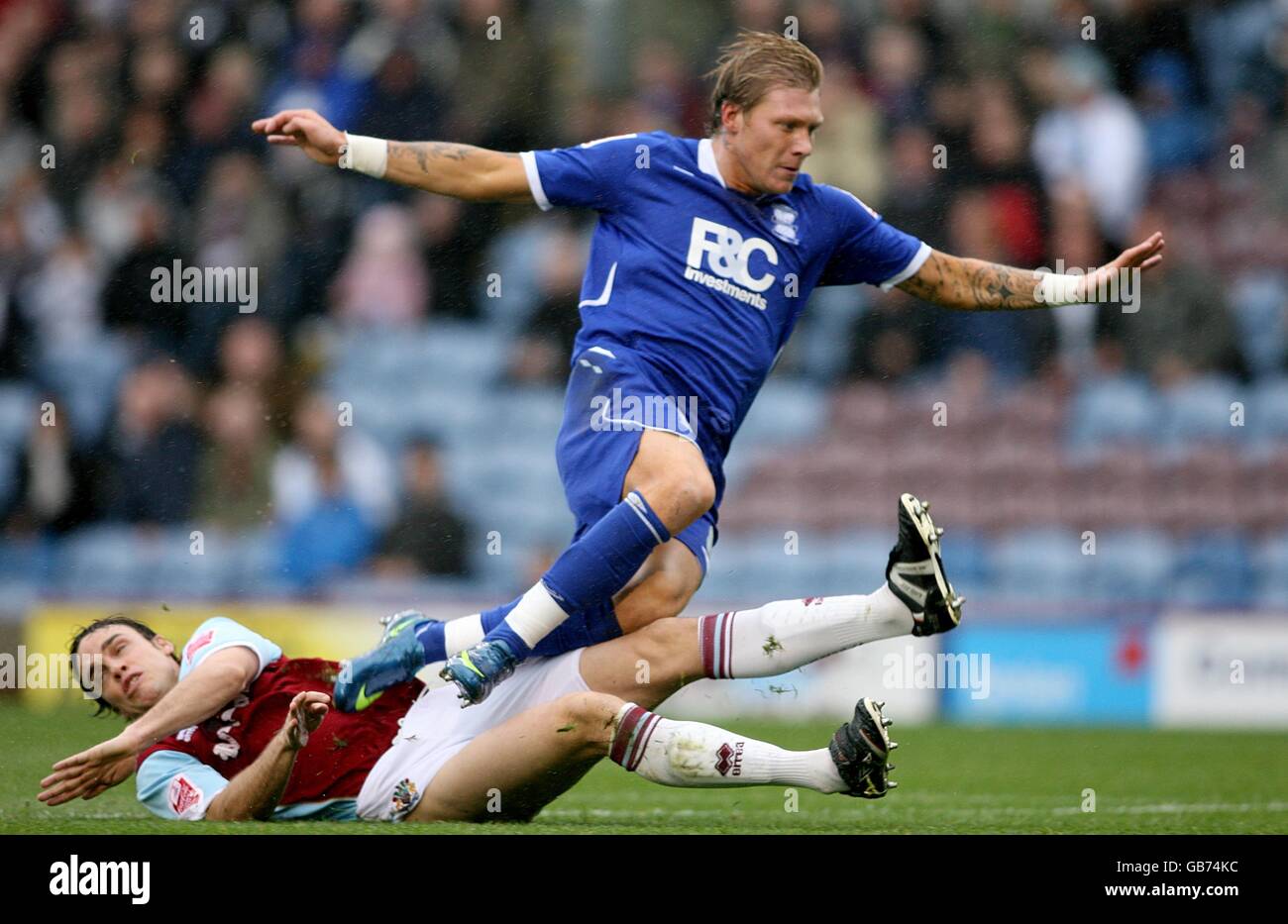 Birmingham citys garry oconnor and burnleys michael duff hi-res stock ...
