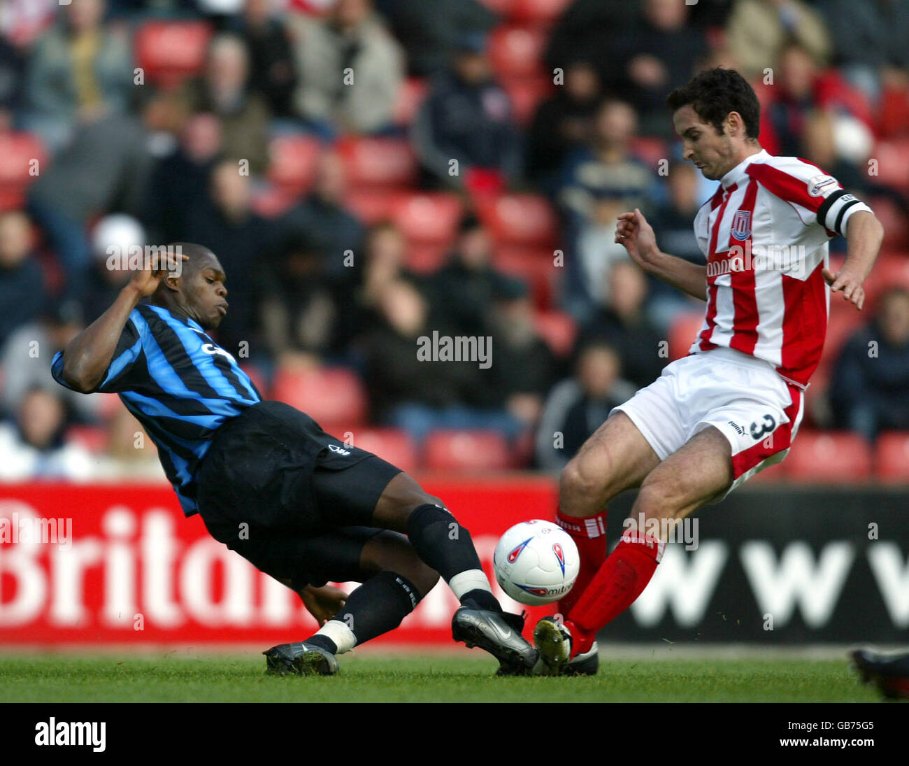 Nottingham forests marlon harewood hi-res stock photography and images ...