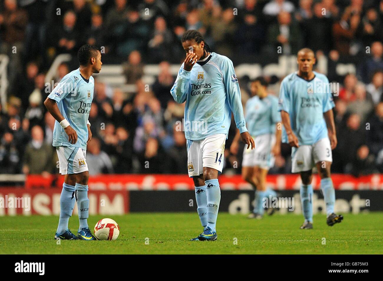 Richard dunne own goal manchester city hi-res stock photography and ...