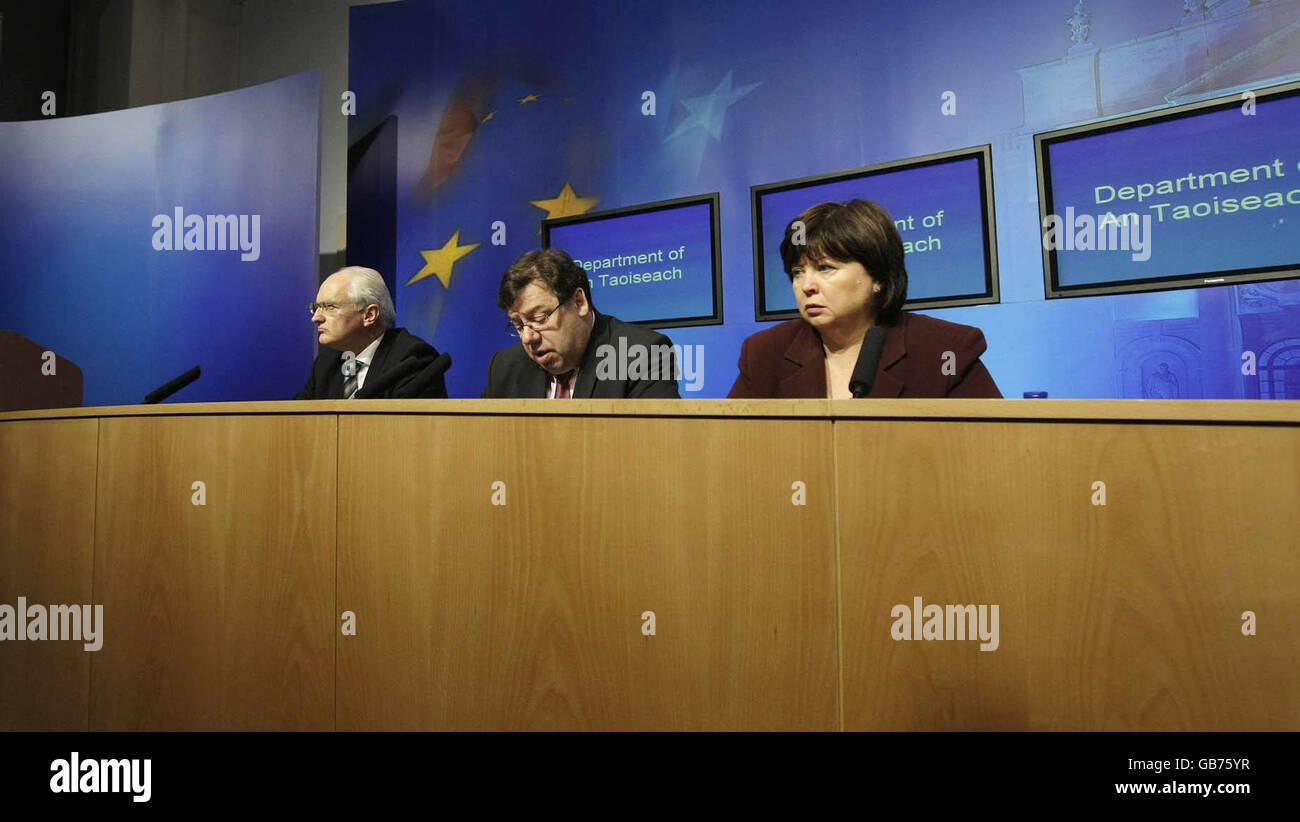 Health care announcement Stock Photo - Alamy