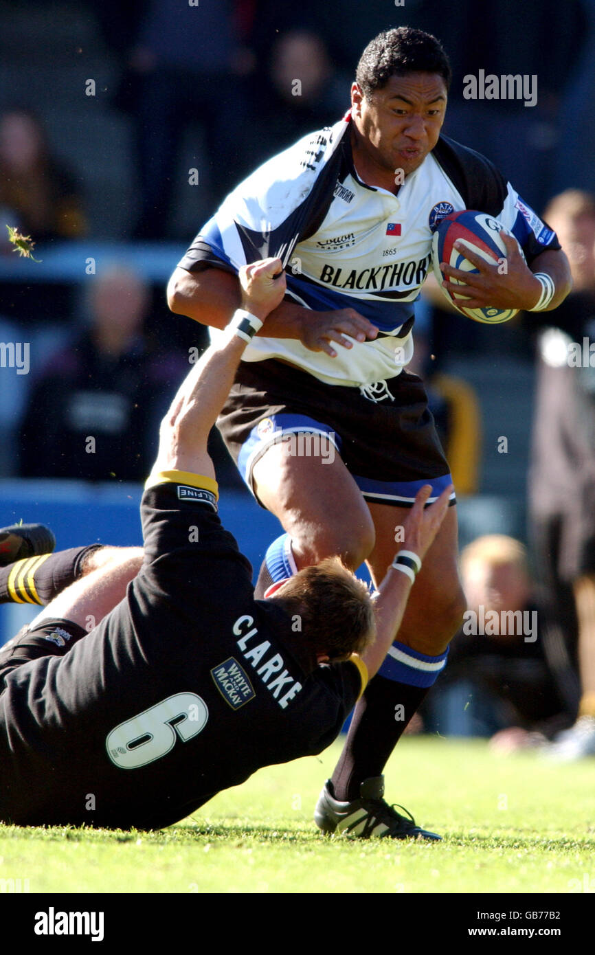 Rugby Union - Zurich Premiership - London Wasps v Bath. Bath's Isaac ...