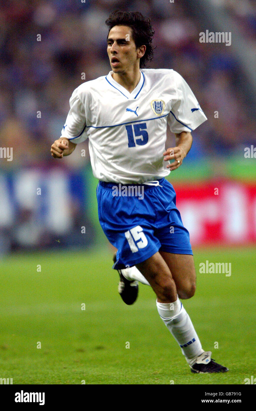 Yossi shai benayoun hi-res stock photography and images - Alamy