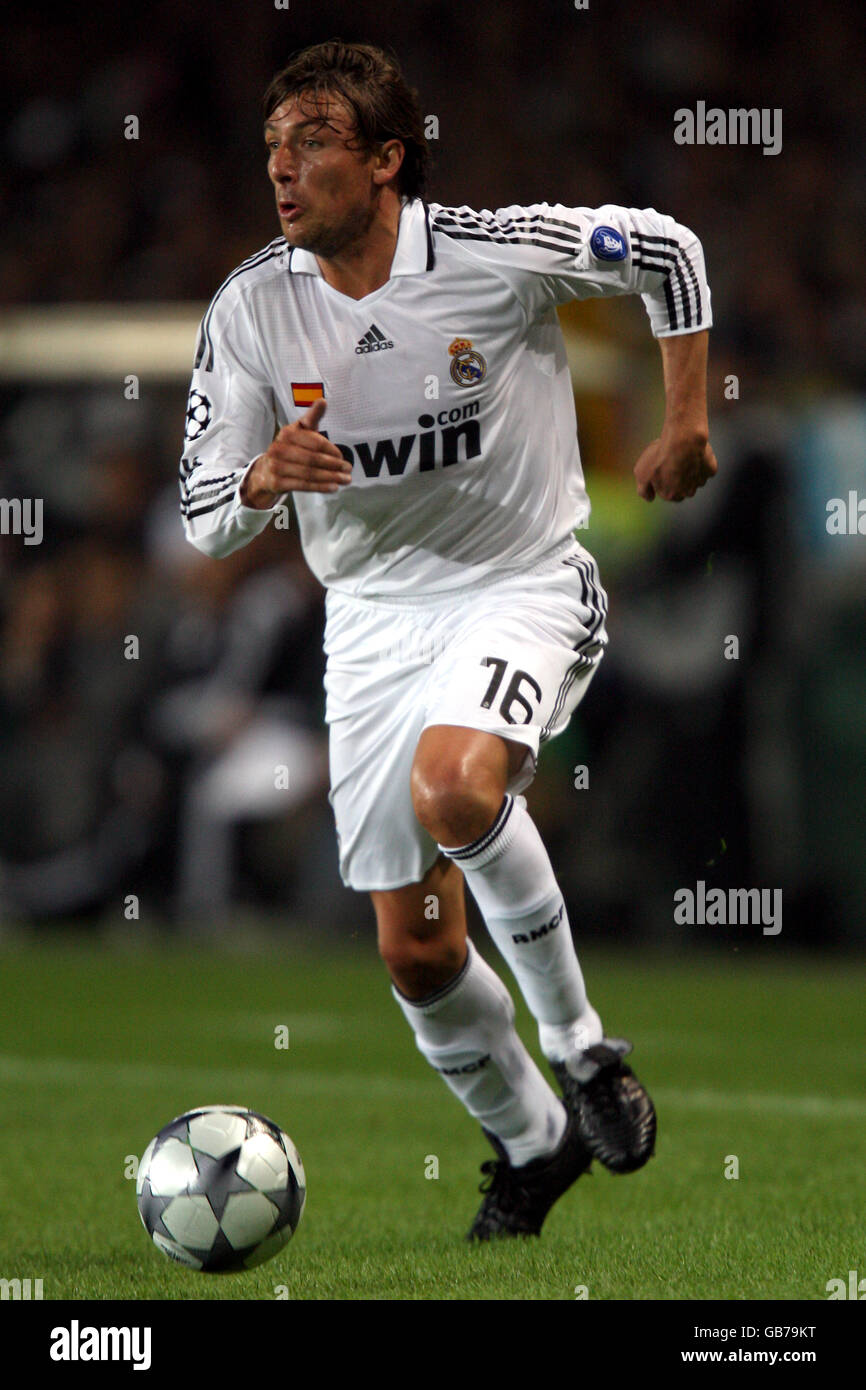Gabriel heinze real madrid hi-res stock photography and images - Alamy