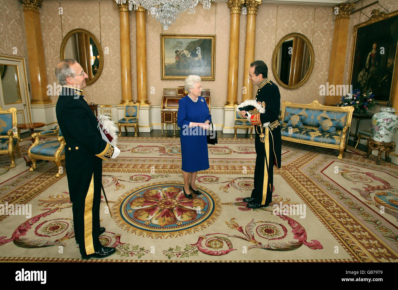 The Ambassador of Spain at Buckingham Palace Stock Photo - Alamy