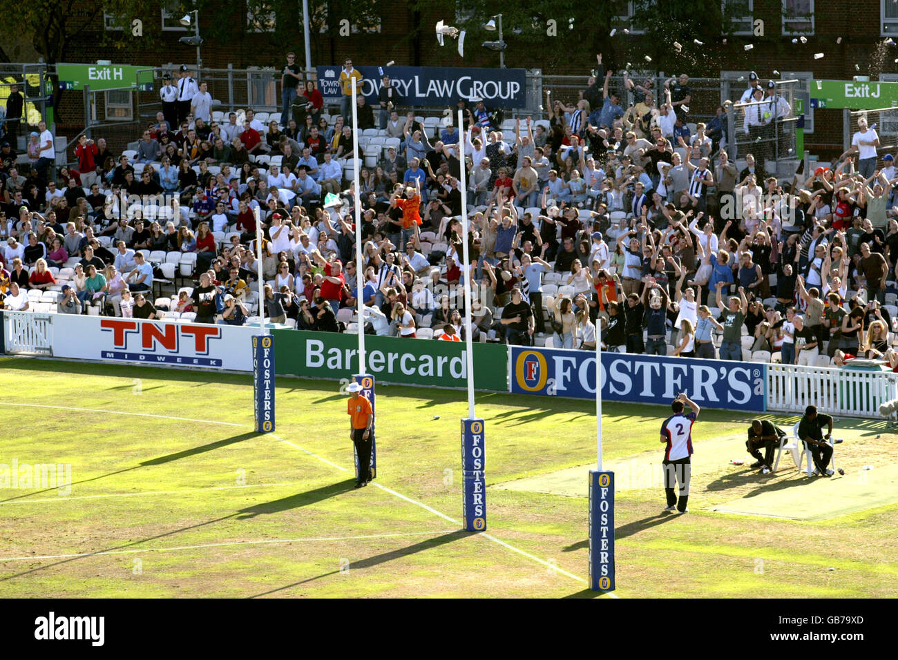Australian Rules Football - The AMP Oval Bartercard AFL Challenge ...