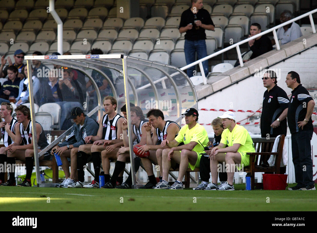 Australian Rules Football - The AMP Oval Bartercard AFL Challenge ...