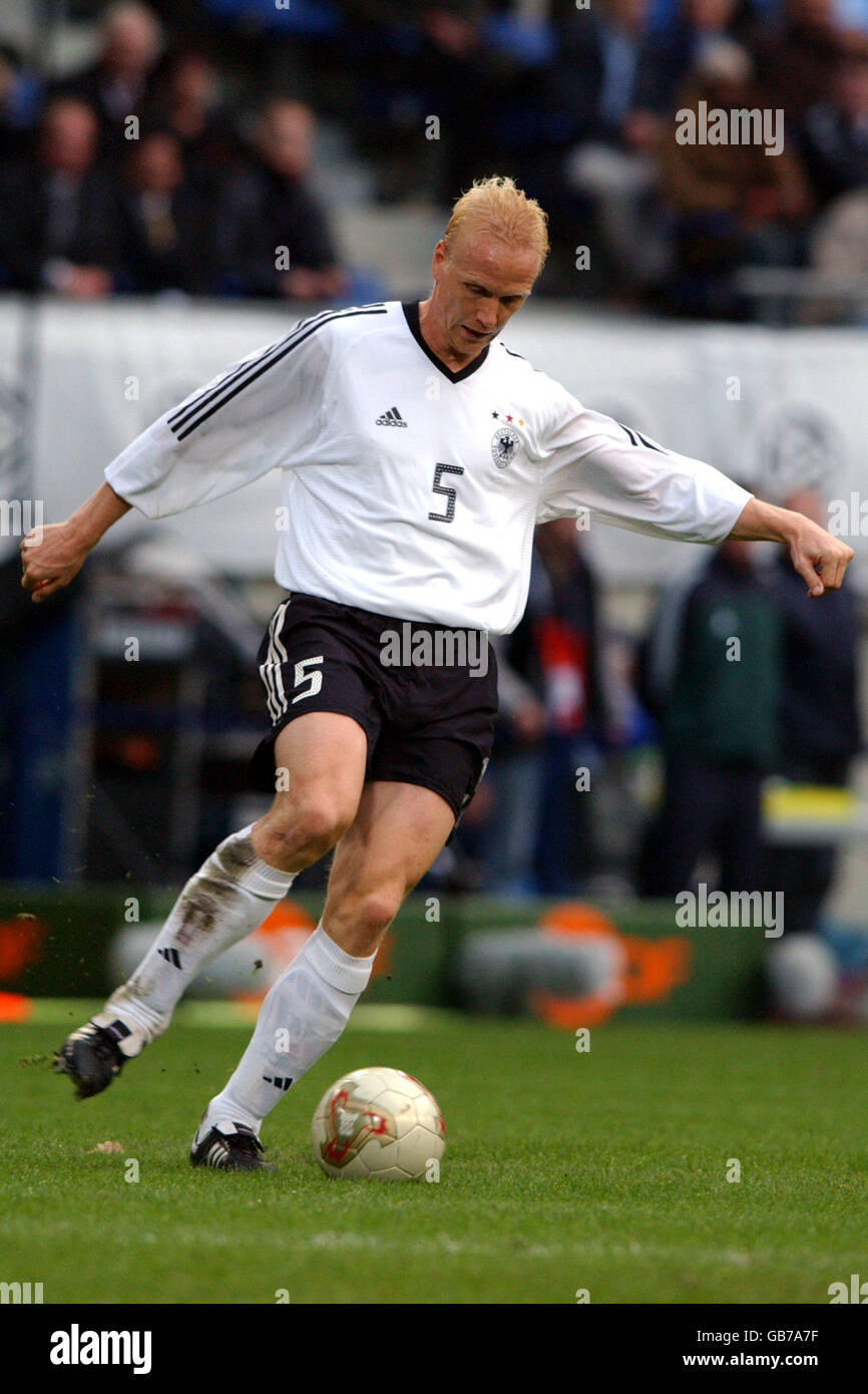 Soccer - European Championships 2004 Qualifier - Group Five - Germany v ...