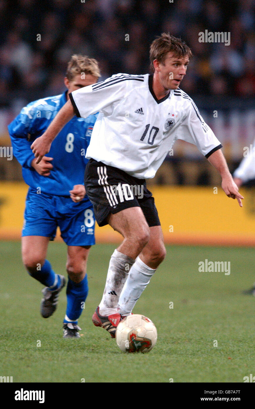Soccer - European Championships 2004 Qualifier - Group Five - Germany v ...