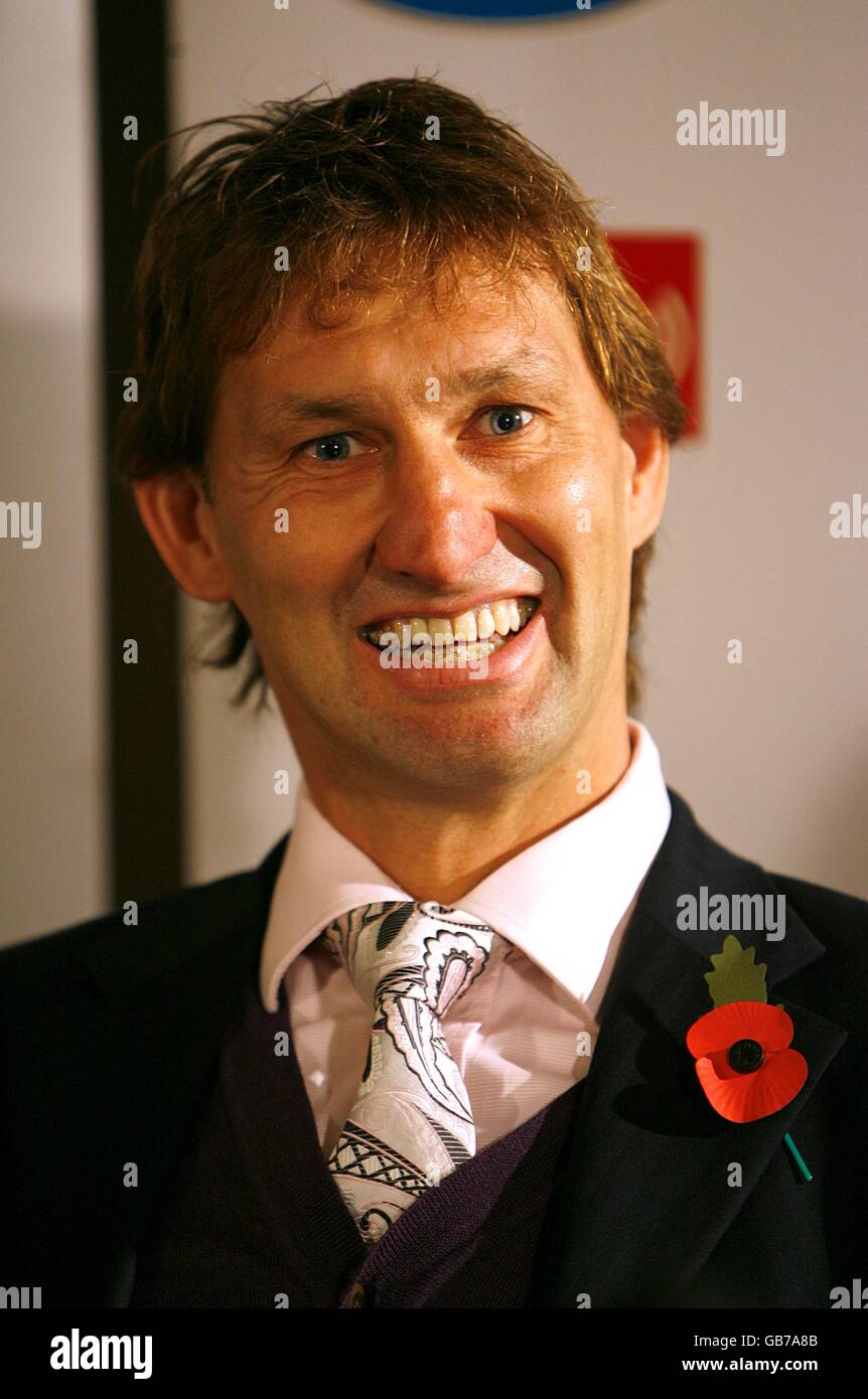 Portsmouth manager tony adams press conference fratton park hi-res ...