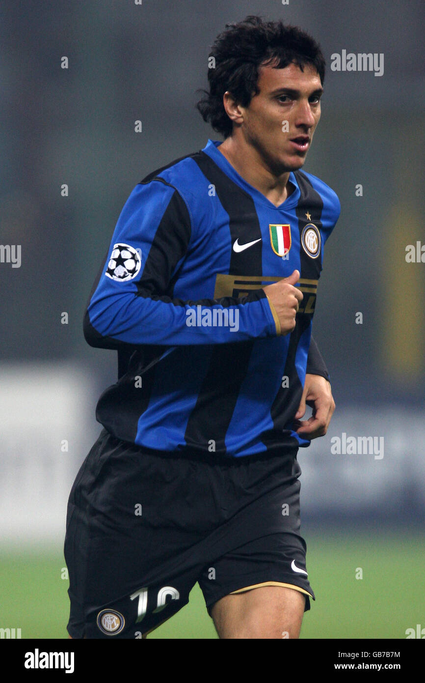 Nicolas burdisso inter hi-res stock photography and images - Alamy