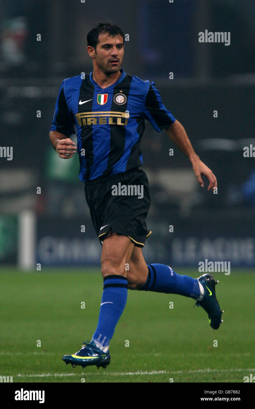Nicolas burdisso inter hi-res stock photography and images - Alamy