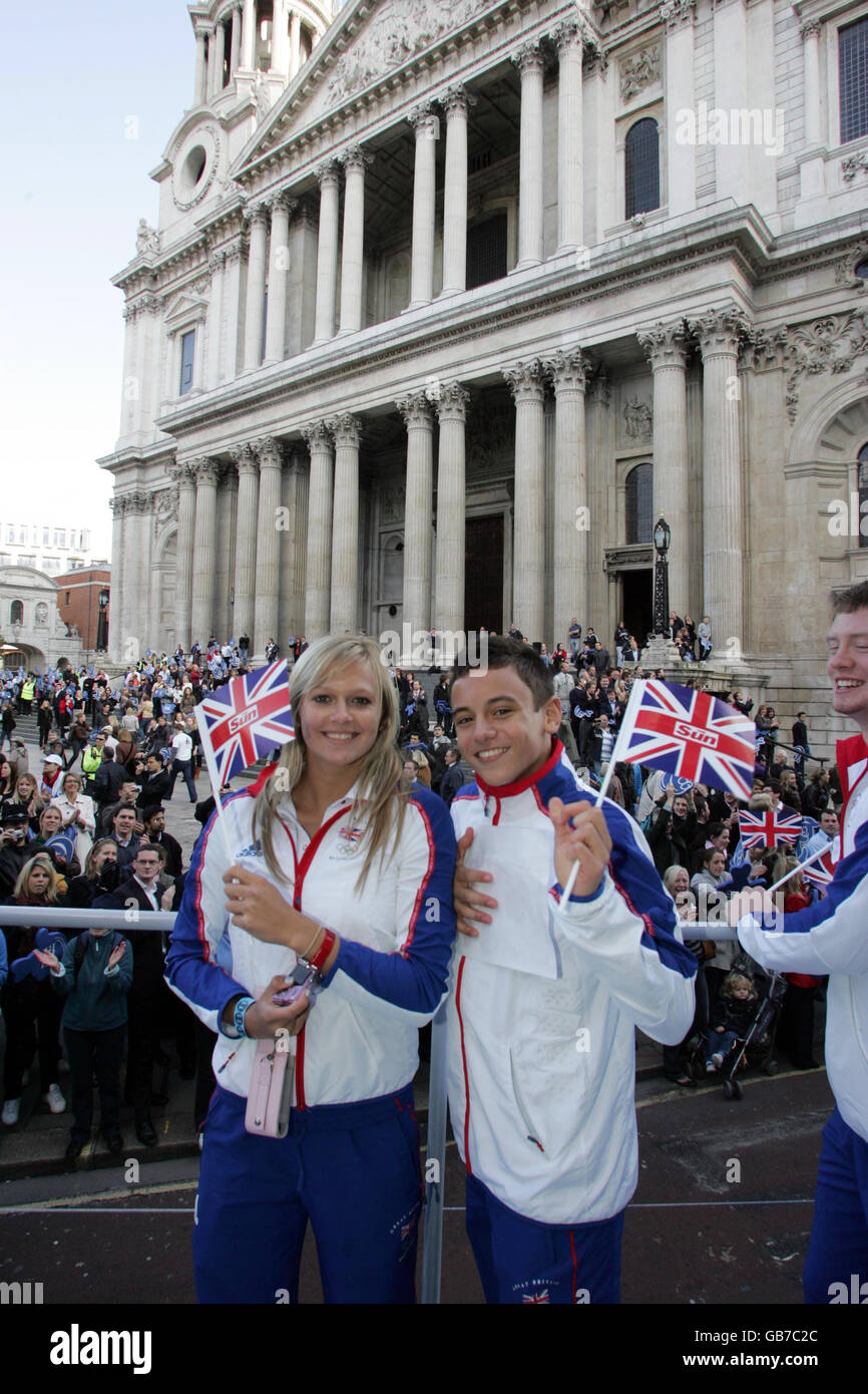 Olympics - Team GB Beijing Homecoming Parade - London. Tonia Couch and ...