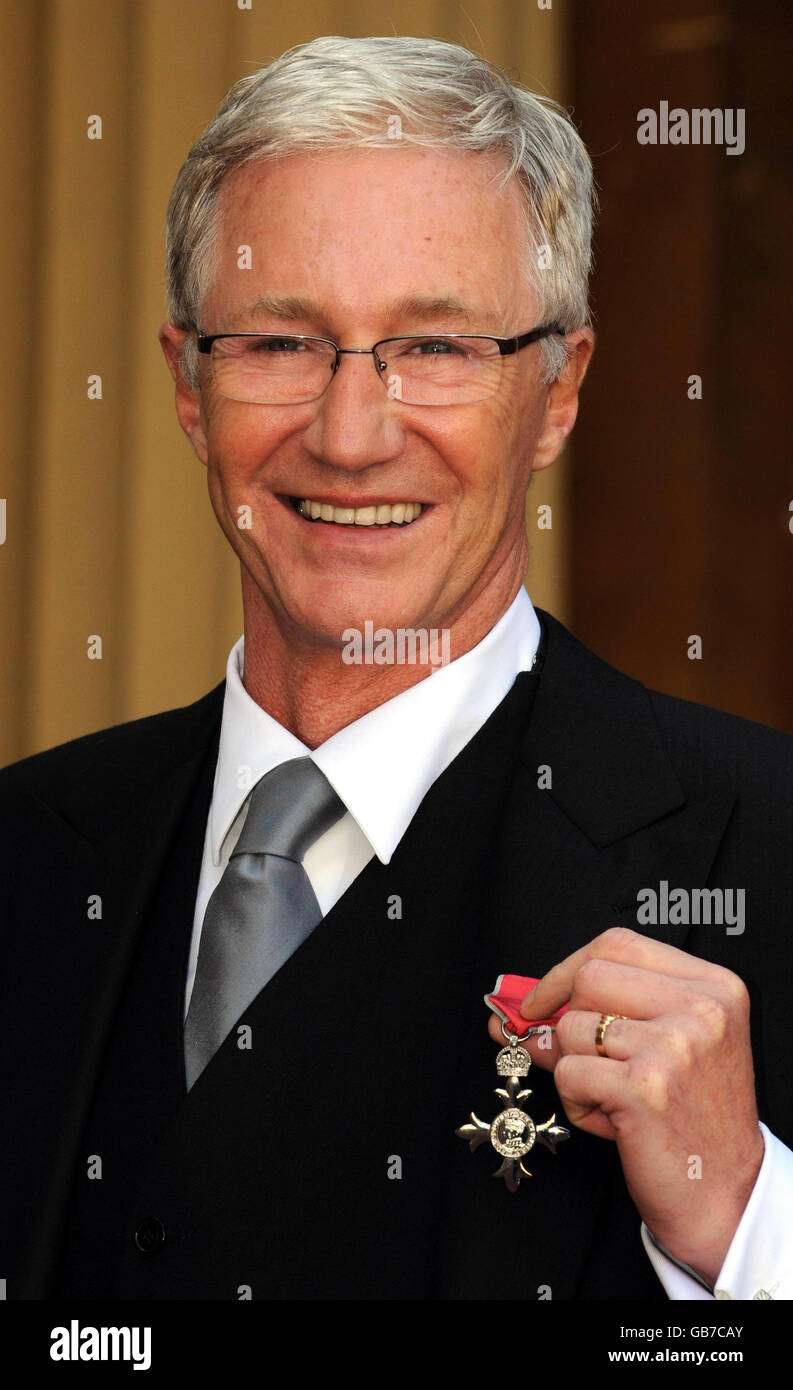 Royal smiling holding medal award hi-res stock photography and images ...