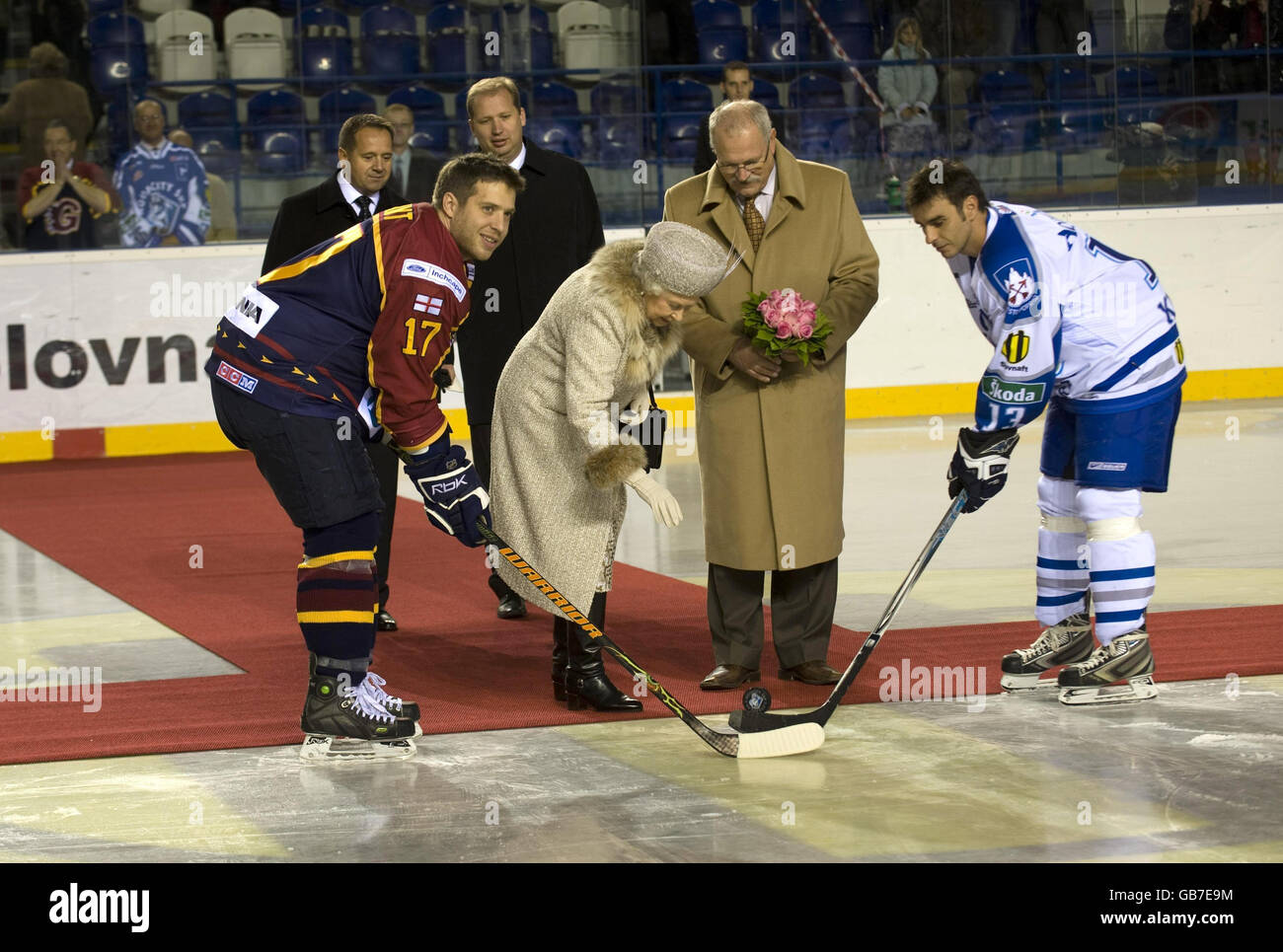 Royalty - Queen Elizabeth II Visit to Slovakia Stock Photo - Alamy