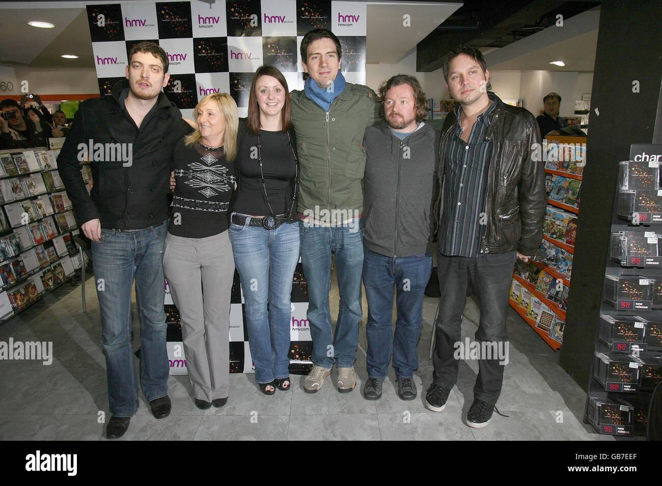 Fans Ann O'Sullivan (second left) and her daughter Natasha, with Snow ...