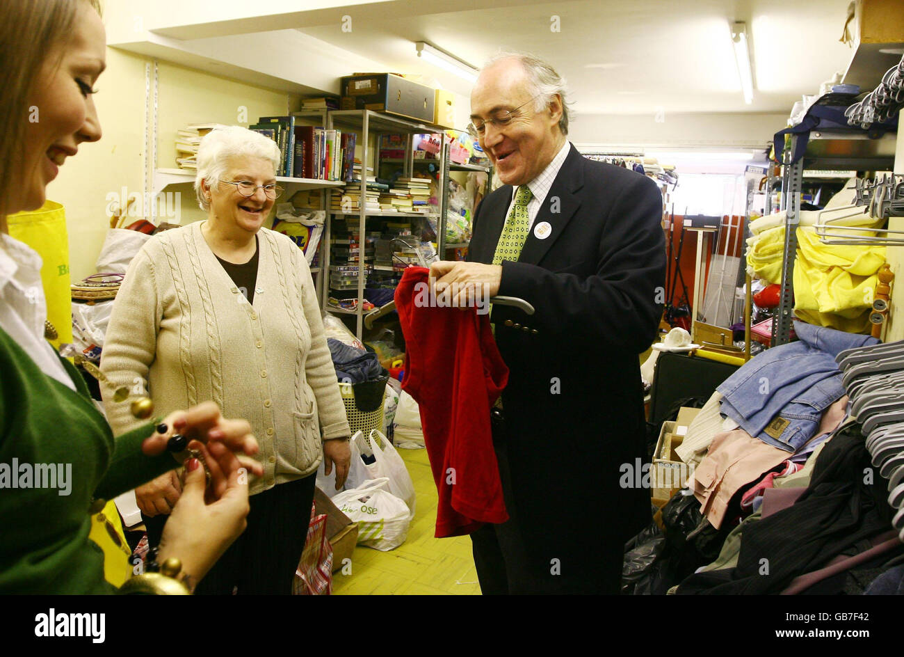 MPs Volunteer For Charity Stock Photo Alamy mps-volunteer-for-charity-stock-photo-alamy