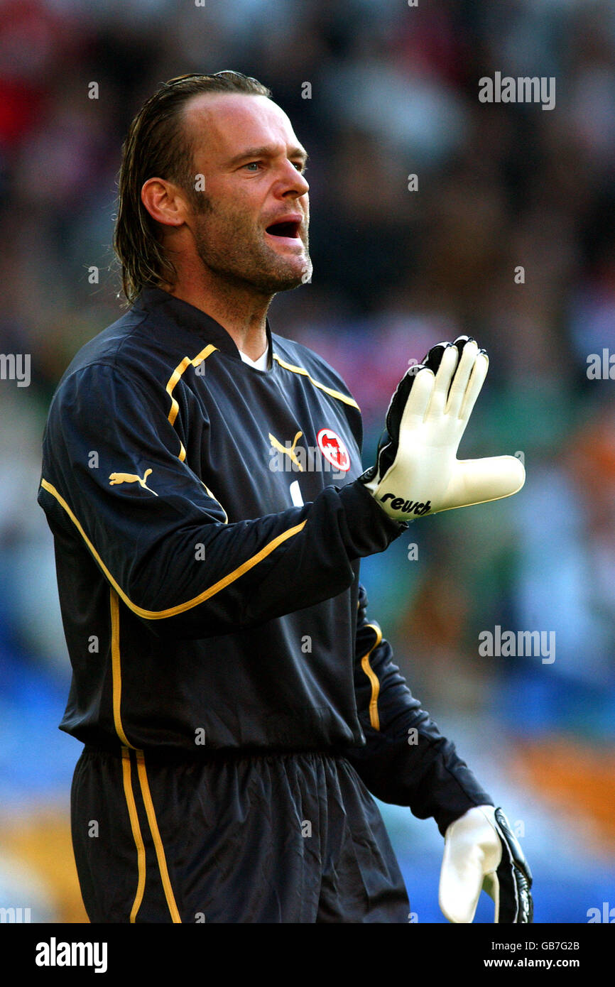 Switzerlands goalkeeper hi-res stock photography and images - Alamy
