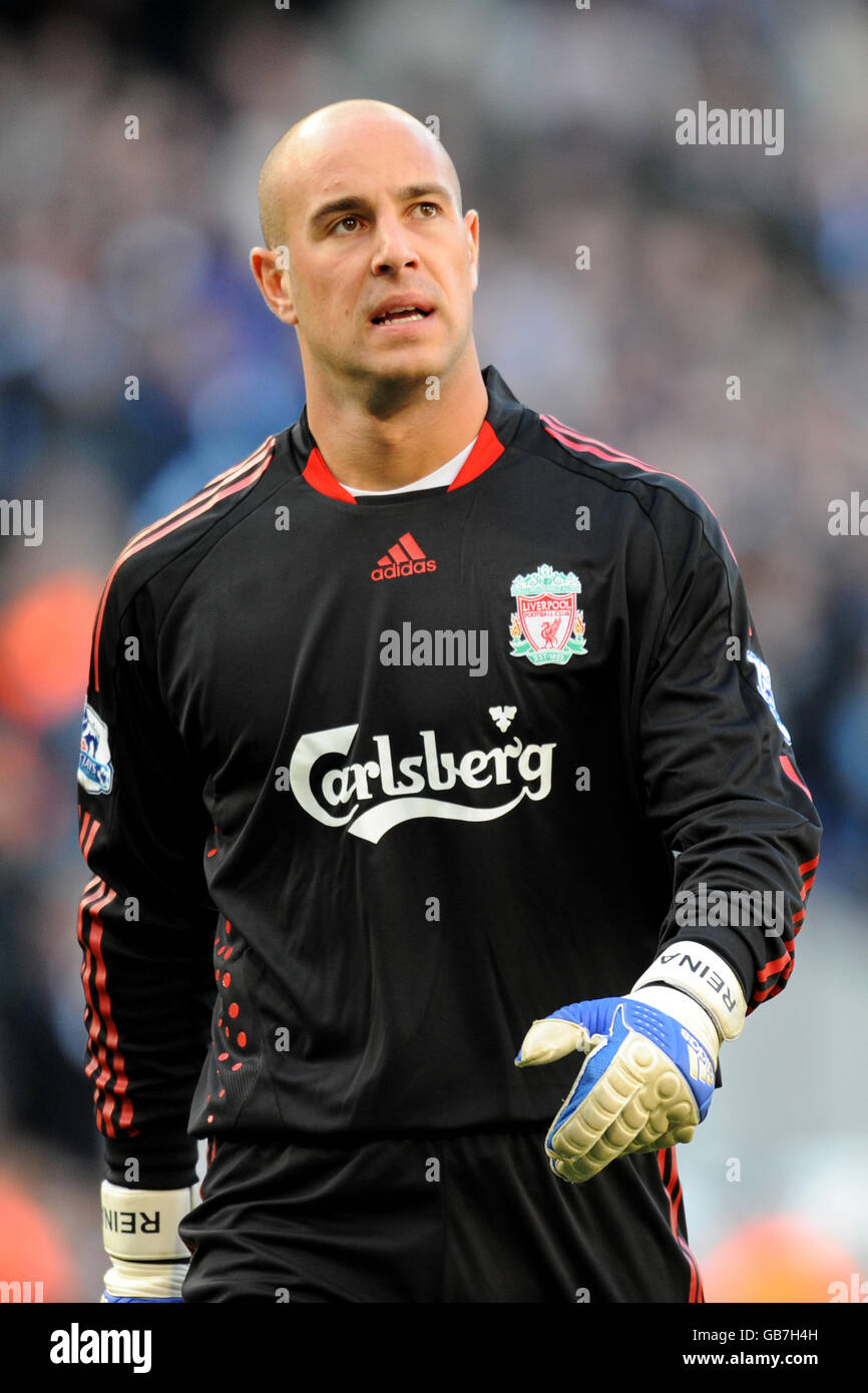 Pepe reina goalkeeper hi-res stock photography and images - Alamy