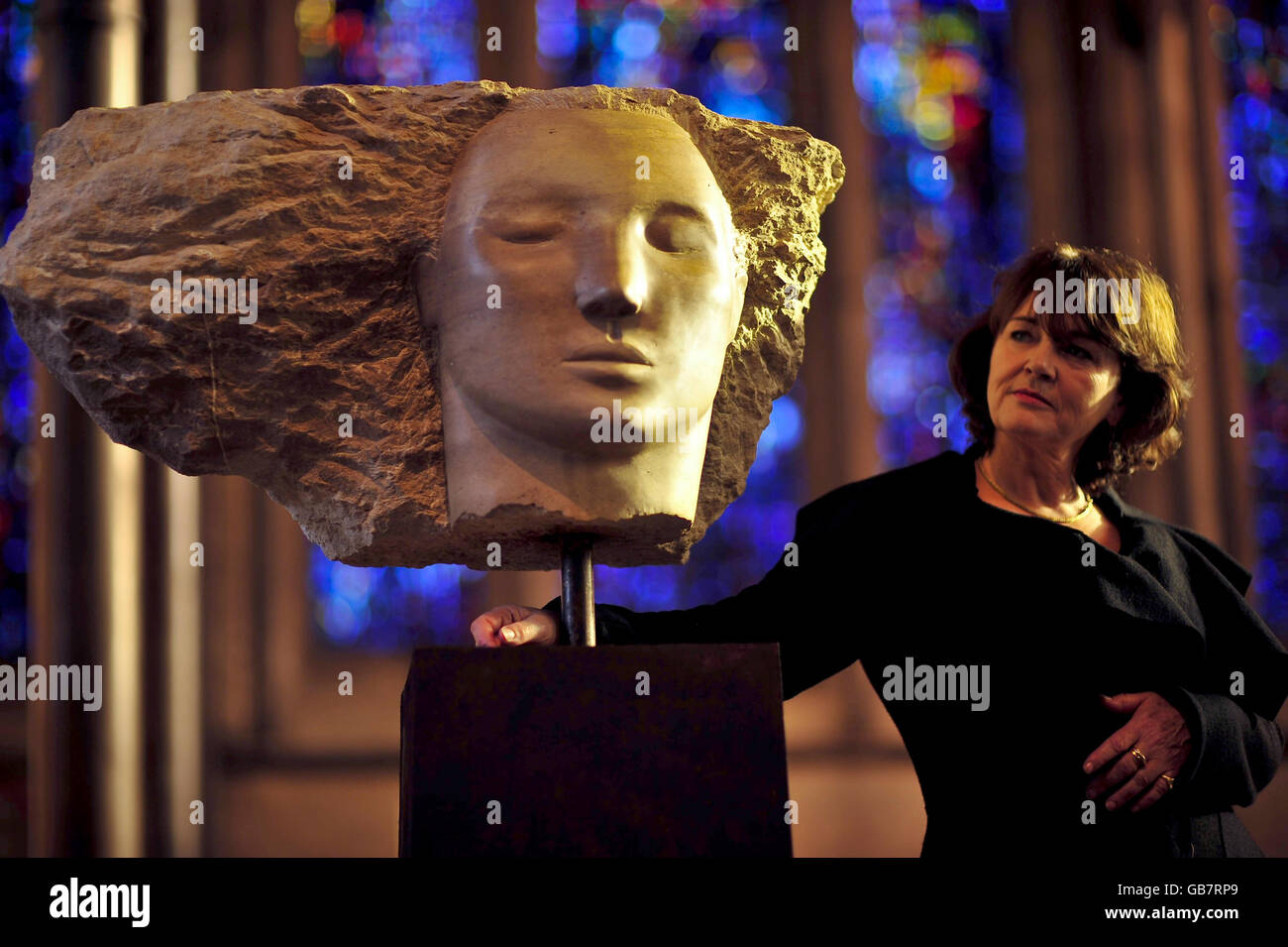 Emily young sculptor hi-res stock photography and images - Alamy