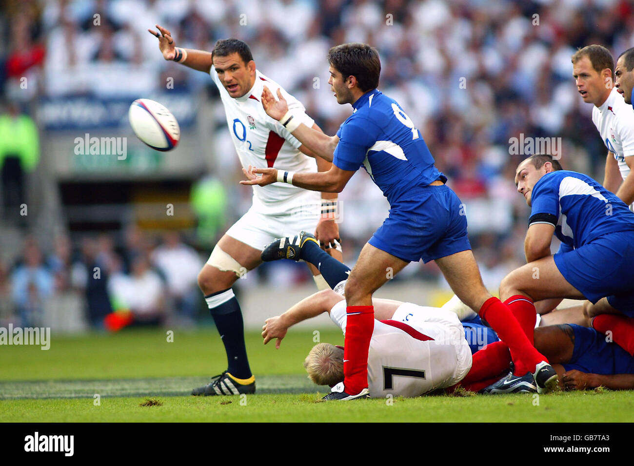 Englands rugby captain martin johnson hi-res stock photography and ...