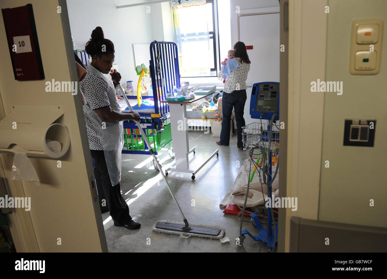 Hospital Cleaner Stock Photos & Hospital Cleaner Stock Images - Alamy