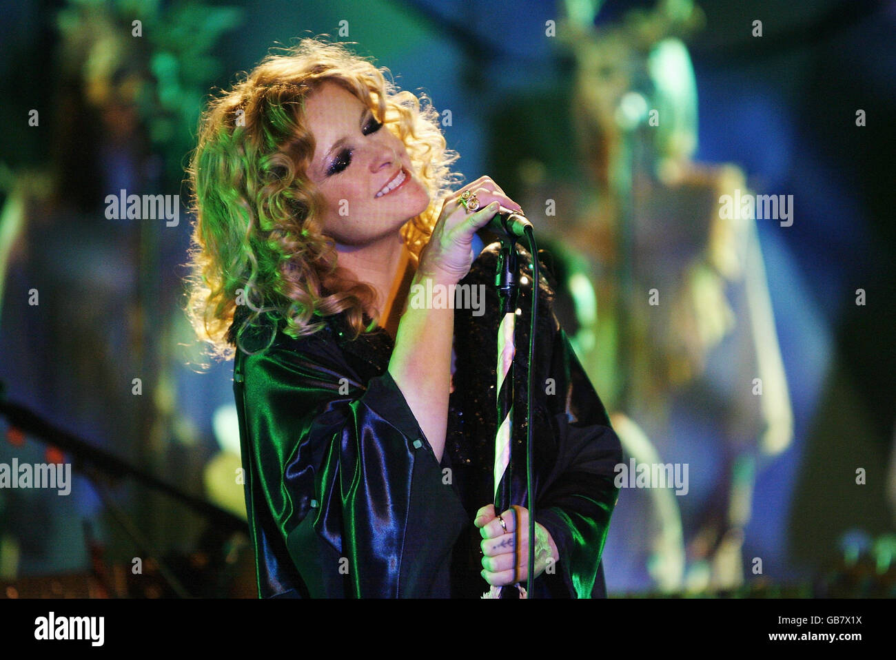 Singer alison goldfrapp hi-res stock photography and images - Alamy
