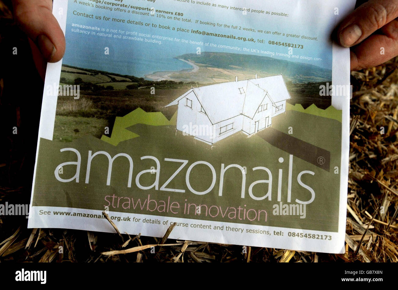 A straw house design, inside a straw house being built on Exmoor ...