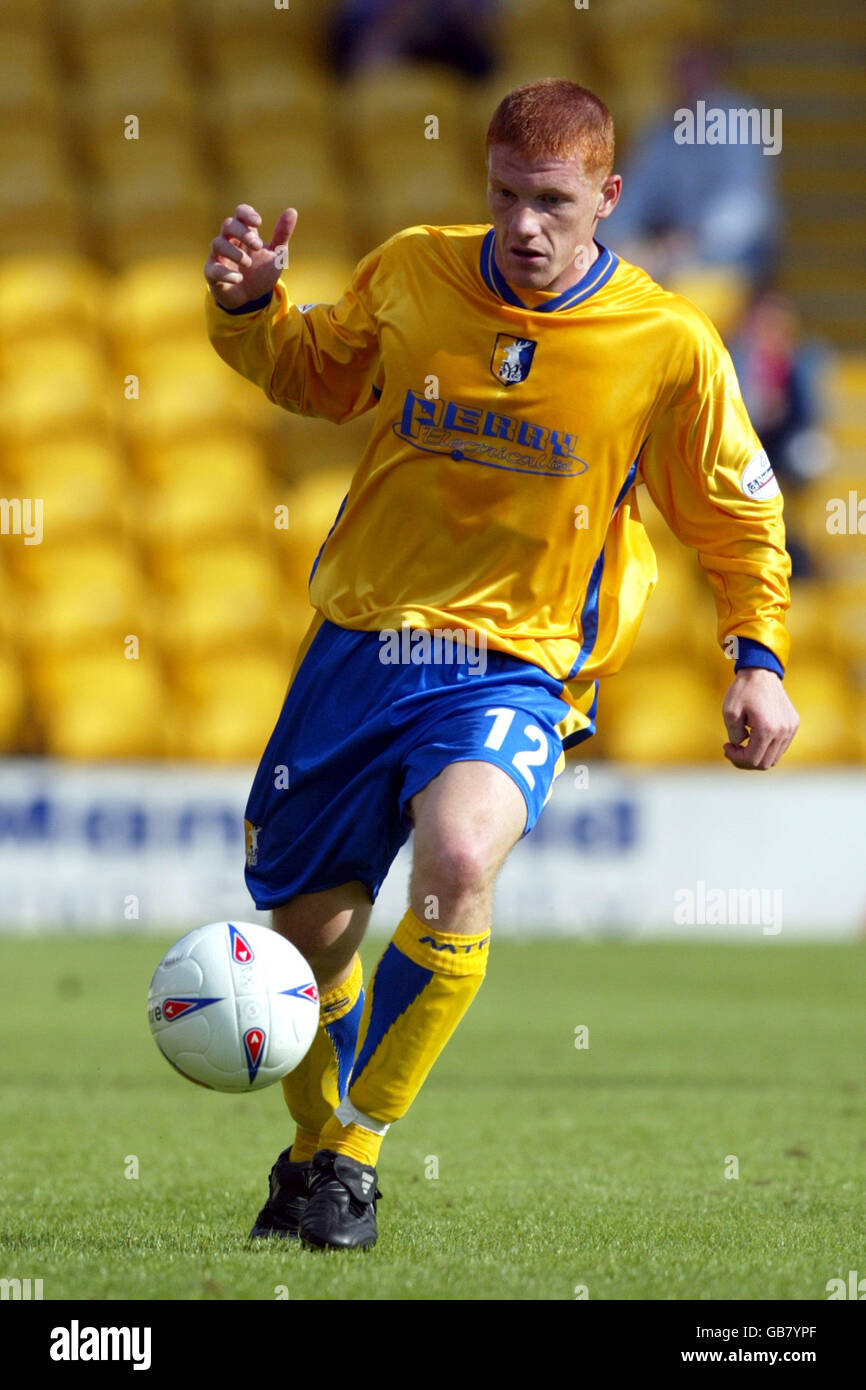 Bobby hassell mansfield town hi-res stock photography and images - Alamy