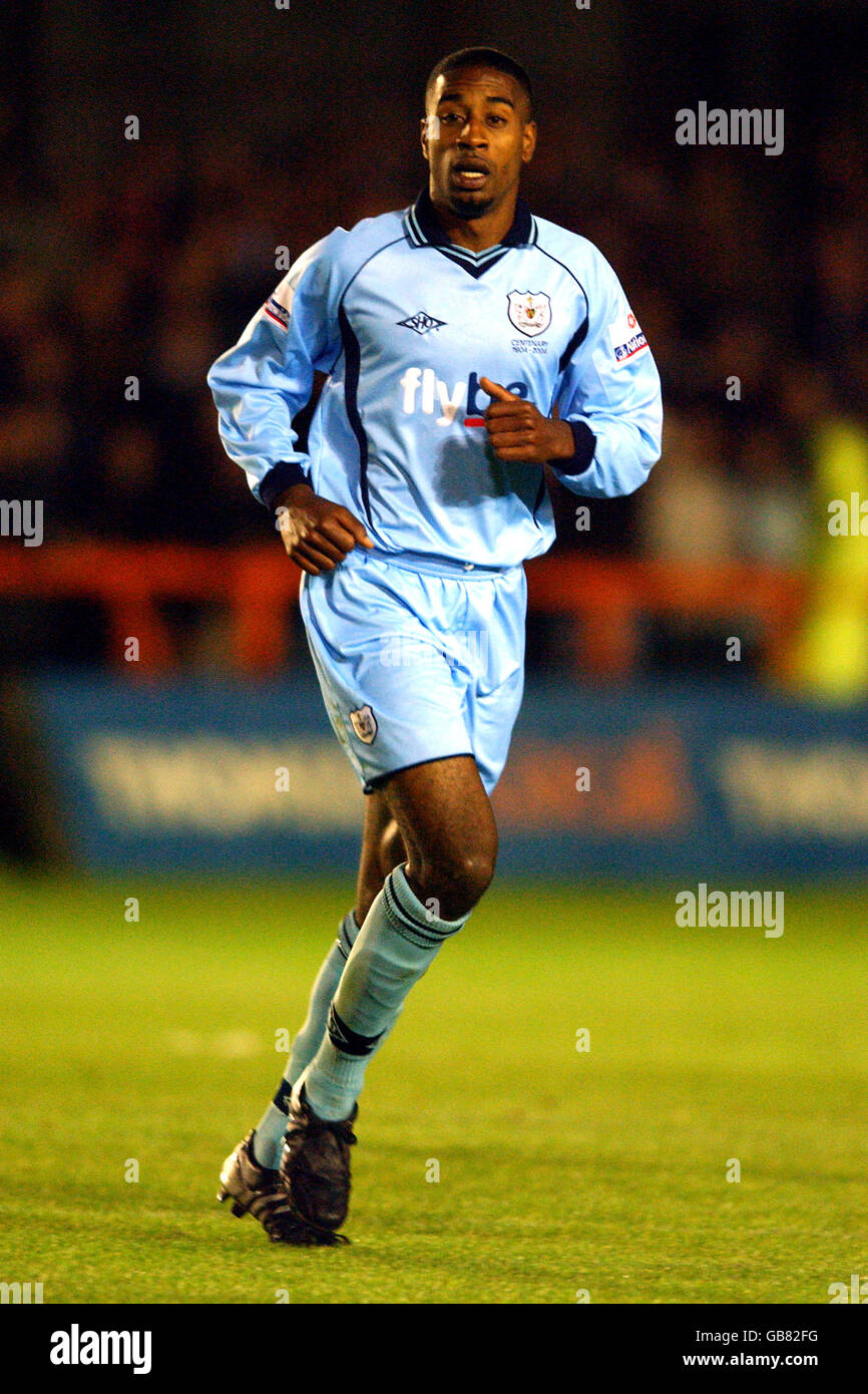 Soccer - Nationwide Conference - Barnet v Exeter City. Dwane Lee ...