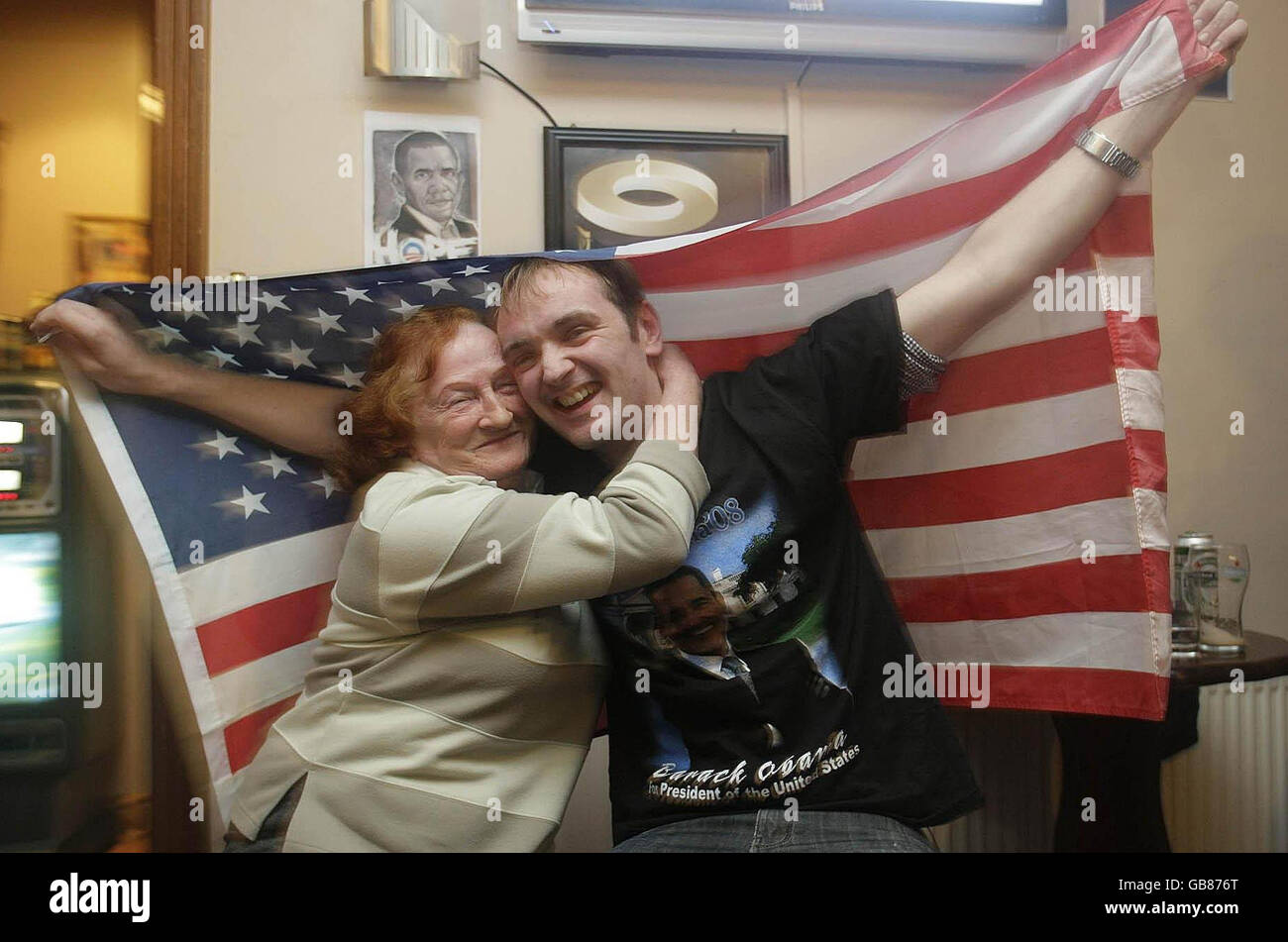 Barack obama election night 2008 hi-res stock photography and images ...