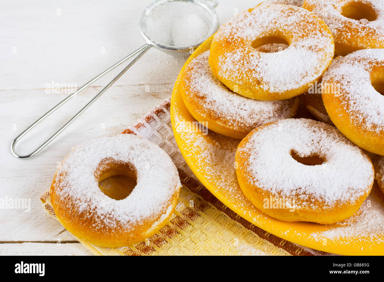 Donut stack hi-res stock photography and images - Alamy