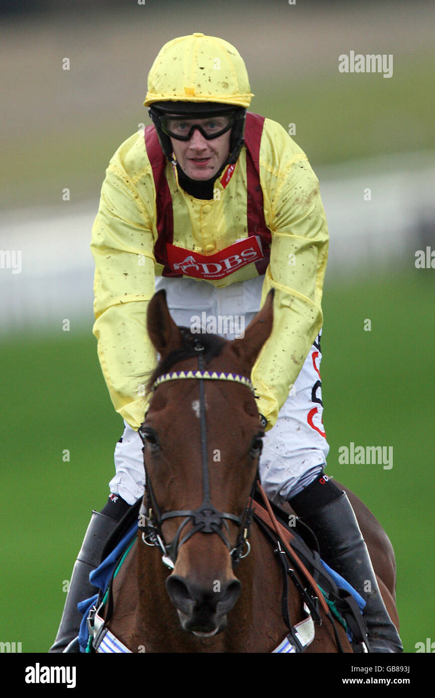 Jockey kenneth renwick hi-res stock photography and images - Alamy