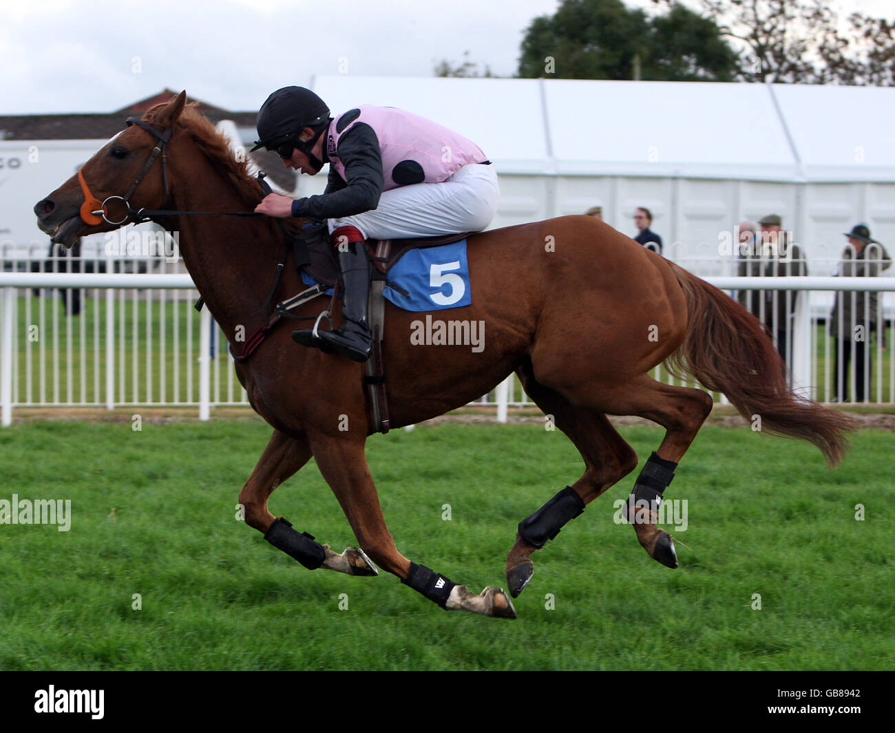 John dance racing hi-res stock photography and images - Alamy