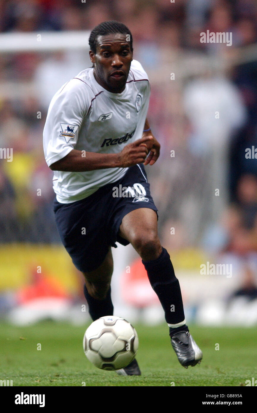 Captain of bolton wanderers hi-res stock photography and images - Alamy
