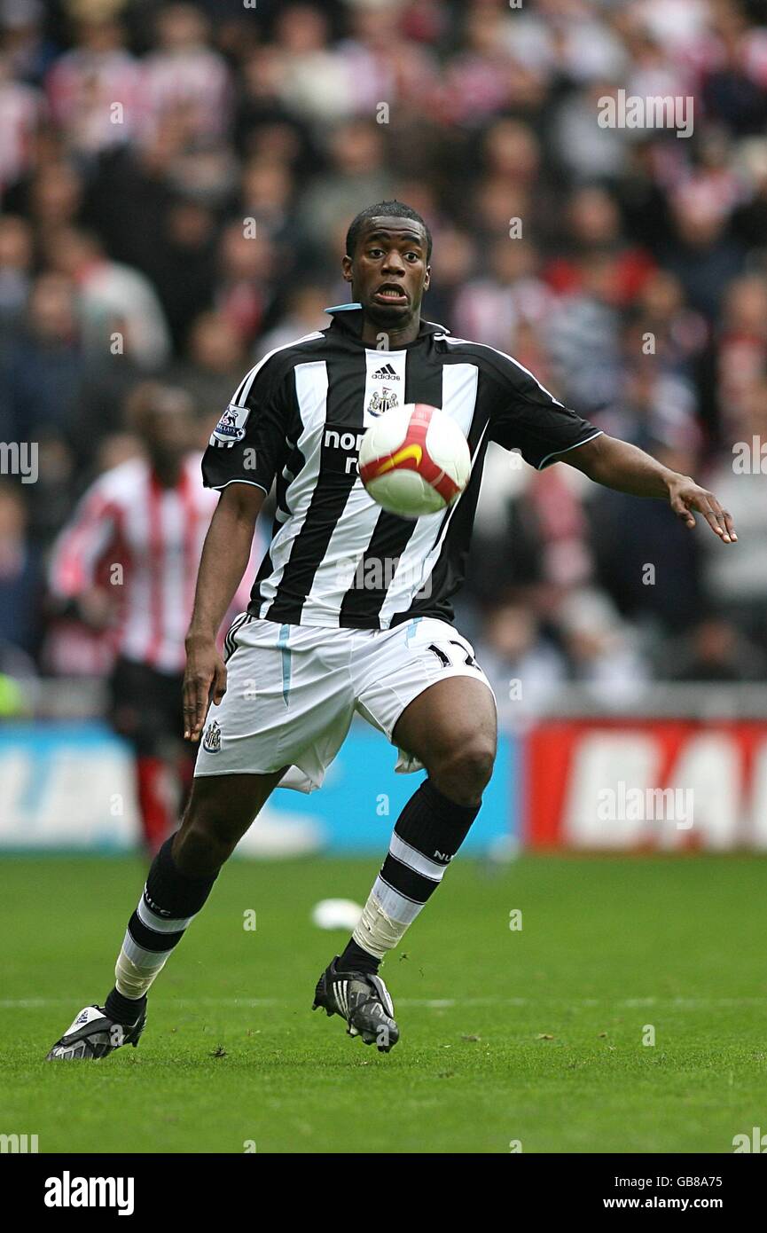 Sebastien bassong newcastle hi-res stock photography and images - Alamy