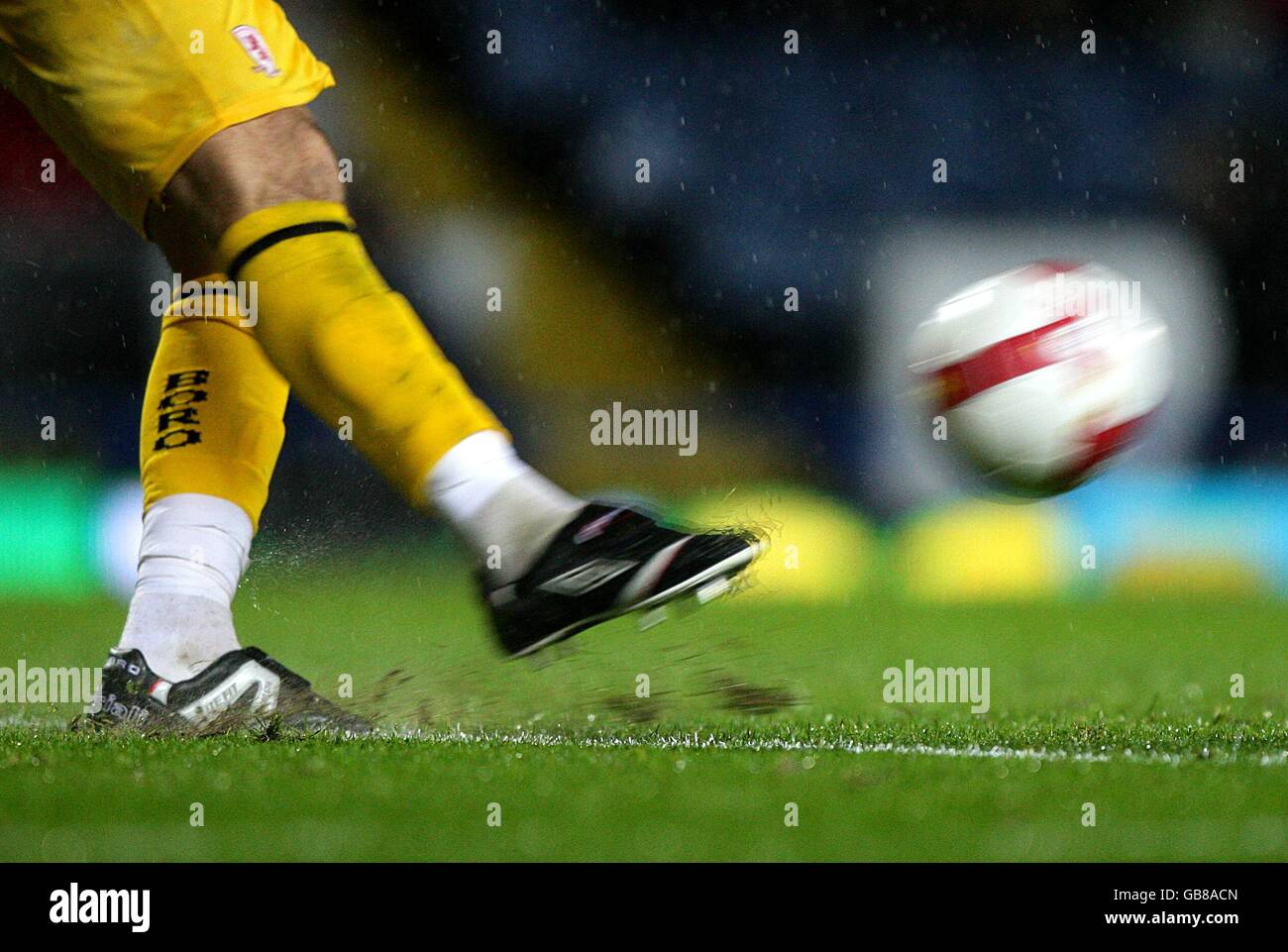 Middlesbrough's goalkeeper Ross Turnbull takes a goal kick Stock Photo ...