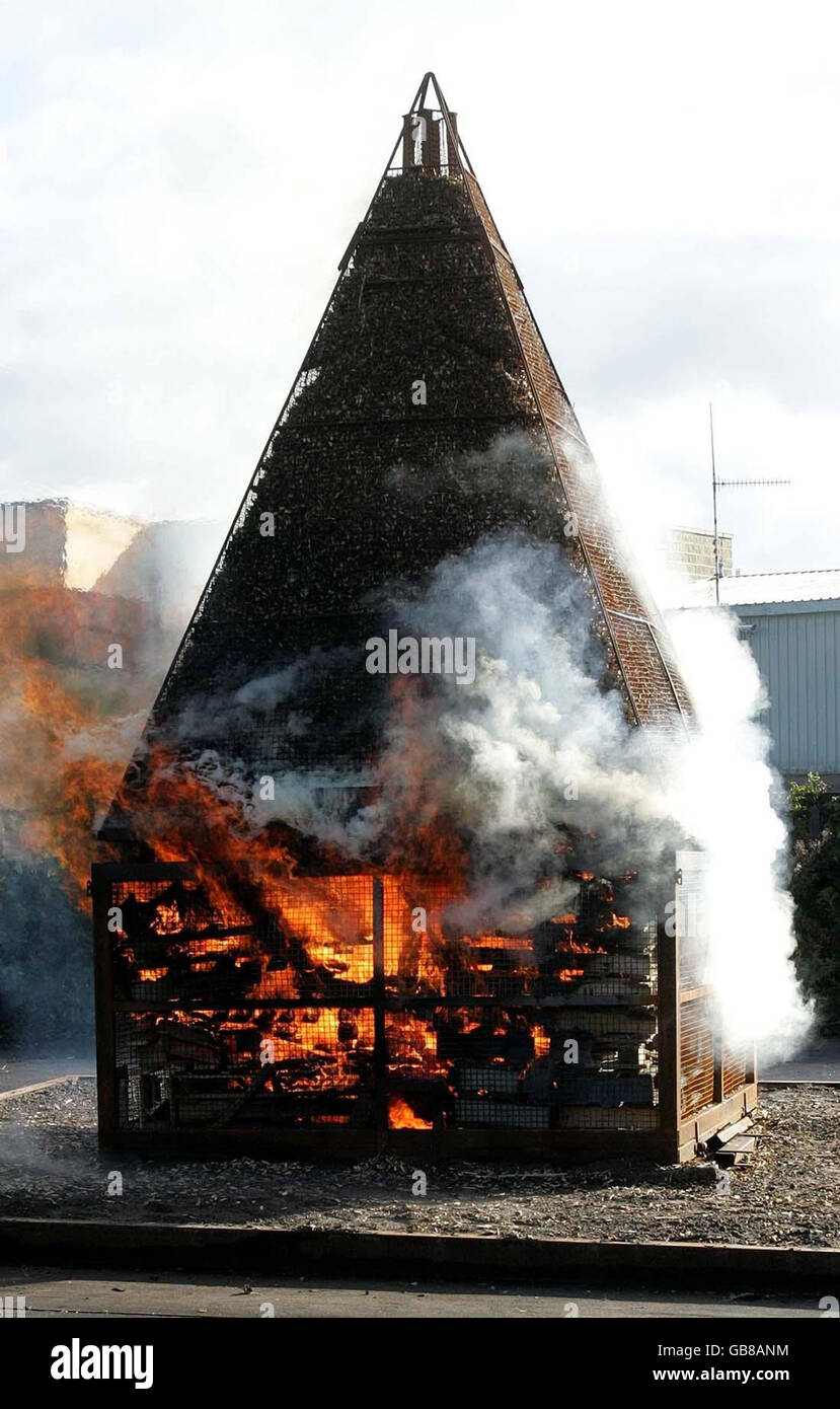 Alternative to bonfires hi-res stock photography and images - Alamy