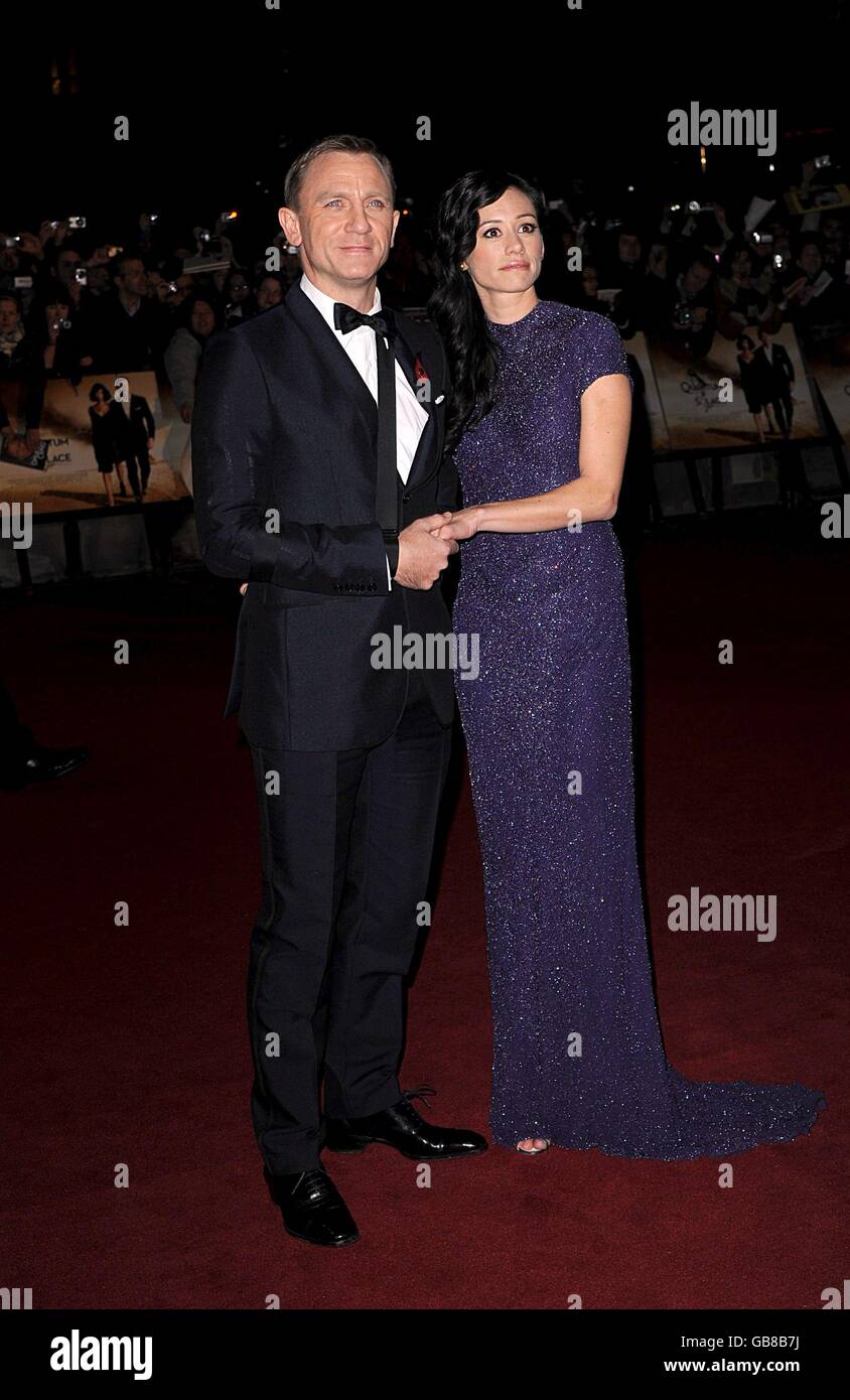 Daniel Craig and Satsuki Mitchell arrive for the World premiere of ...