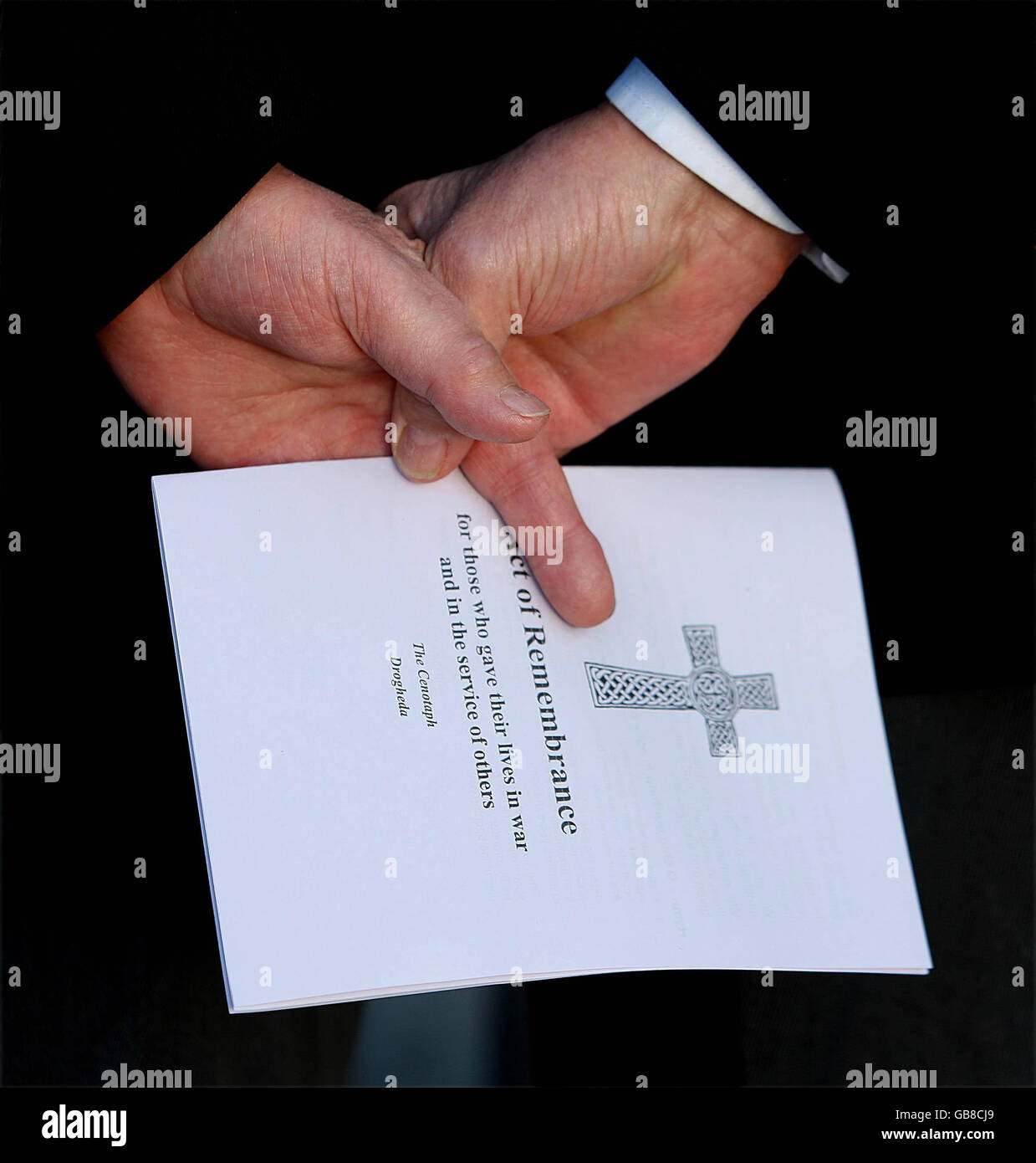 Irish cross border remembrance service Stock Photo - Alamy