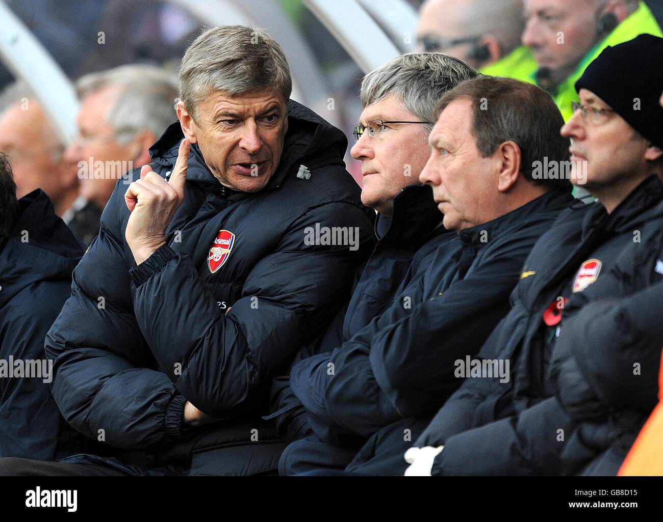 Arsenals manager arsene wenger and assistant pat rice hi-res stock ...
