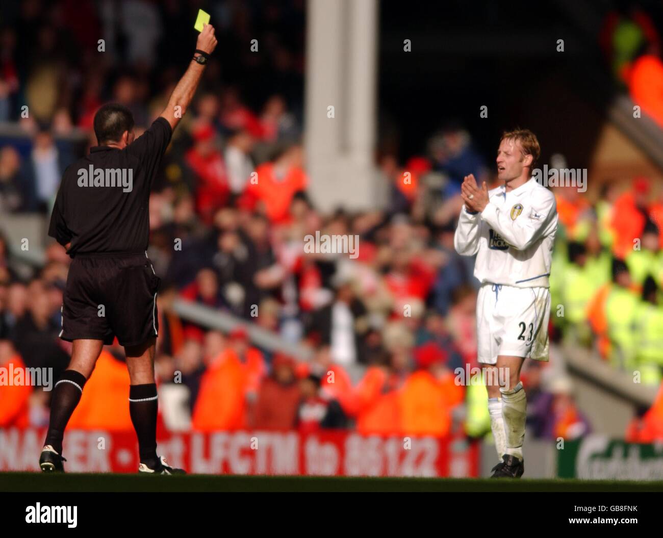 Jeff winter referee hi-res stock photography and images - Alamy