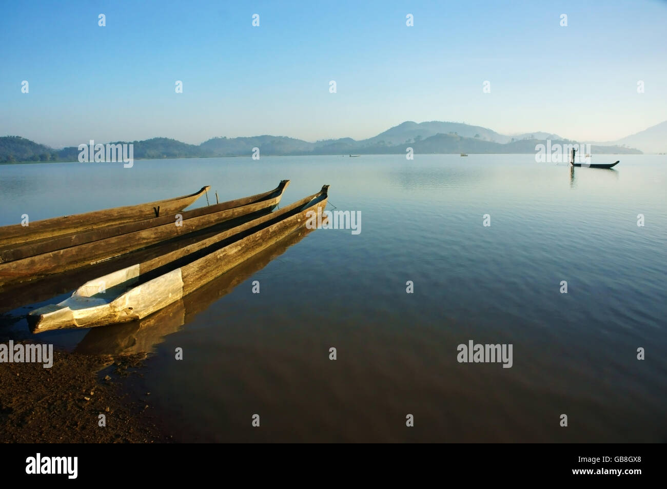 Old dug out boat hi-res stock photography and images - Alamy