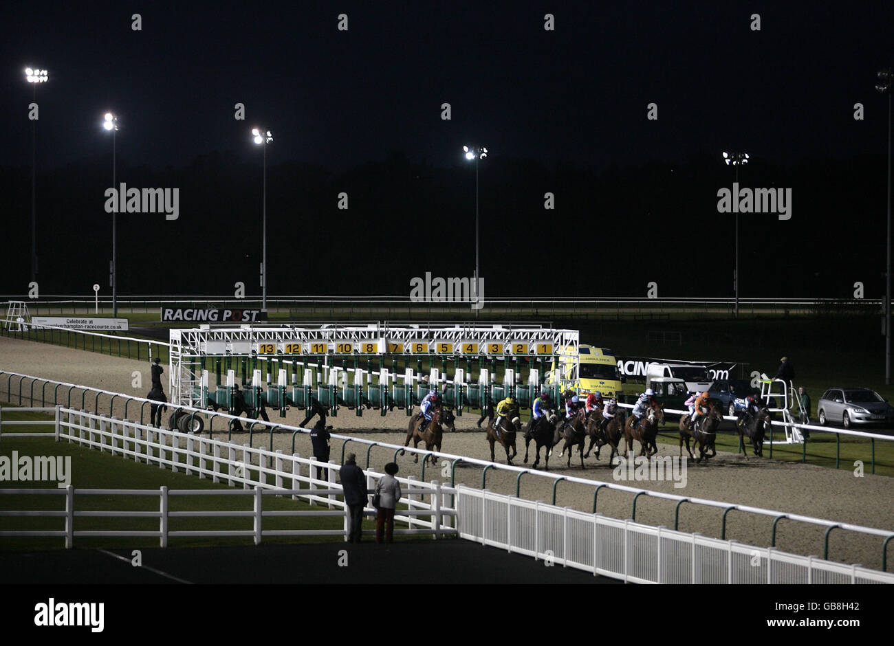 Horse Racing - Wolverhampton Racecourse Stock Photo - Alamy