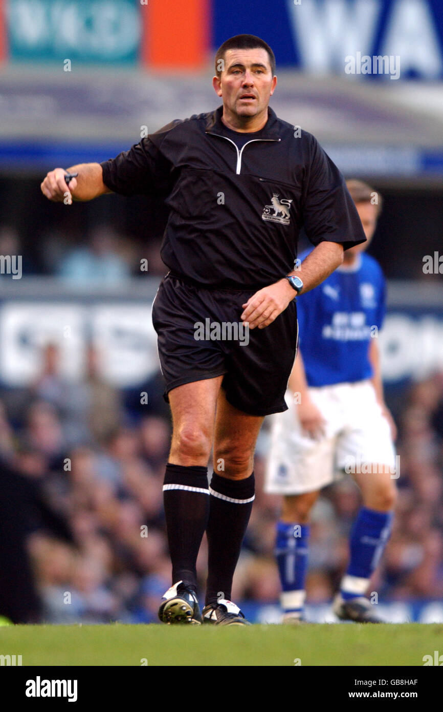 Jeff winter referee hi-res stock photography and images - Alamy