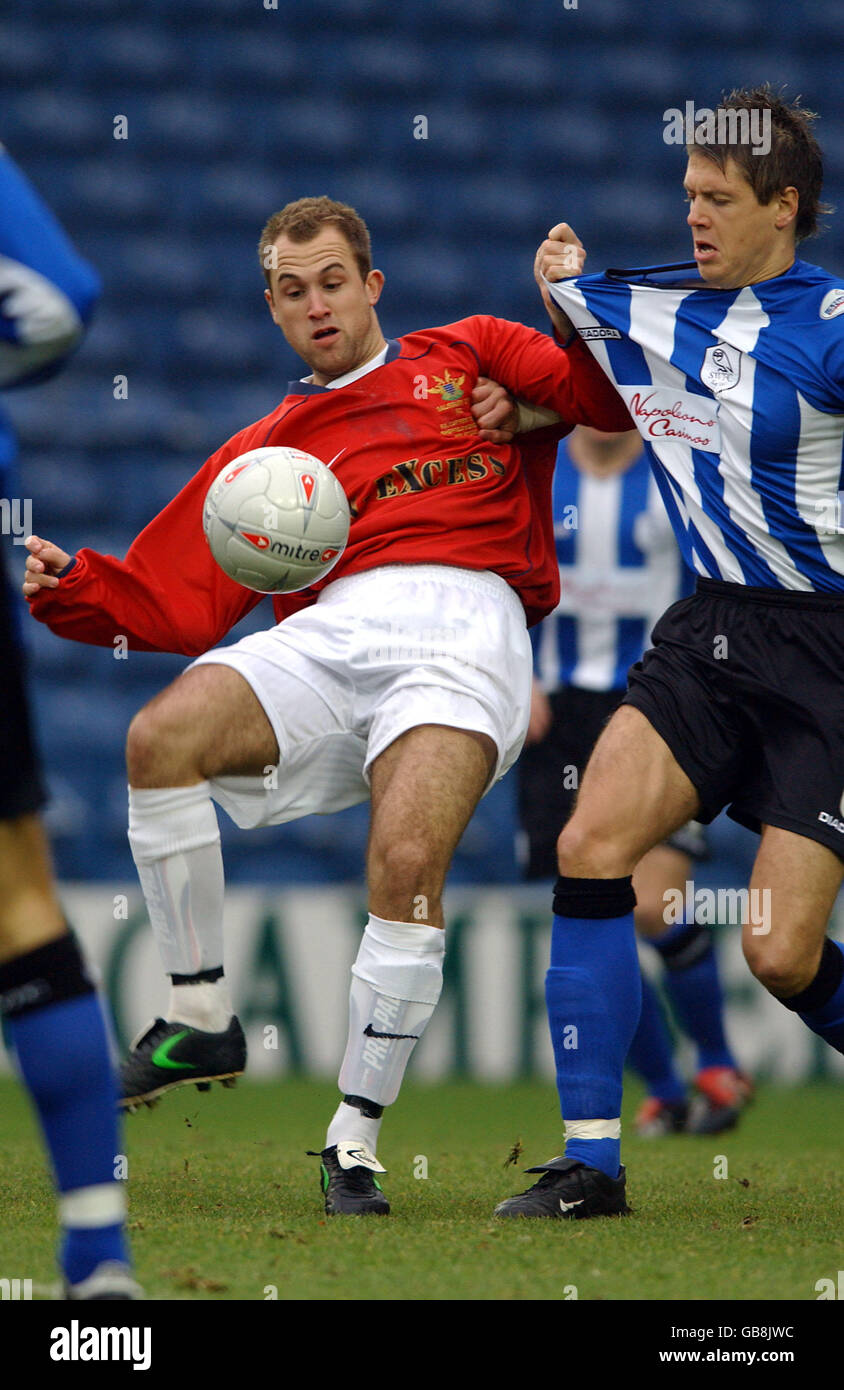 Sheffield wednesdays leigh bromby hi-res stock photography and images ...