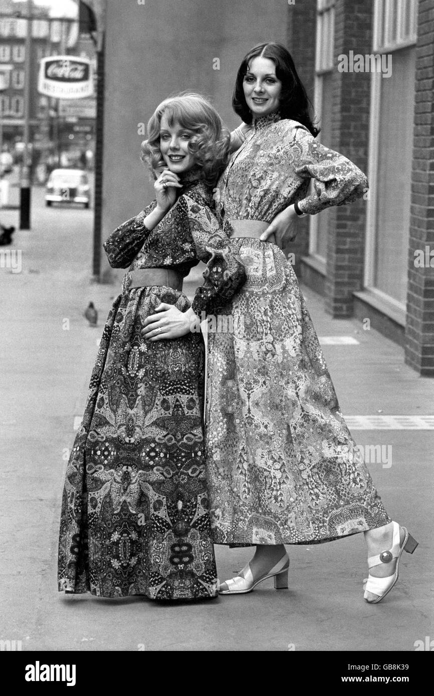 Dress print pattern Black and White Stock Photos & Images - Alamy